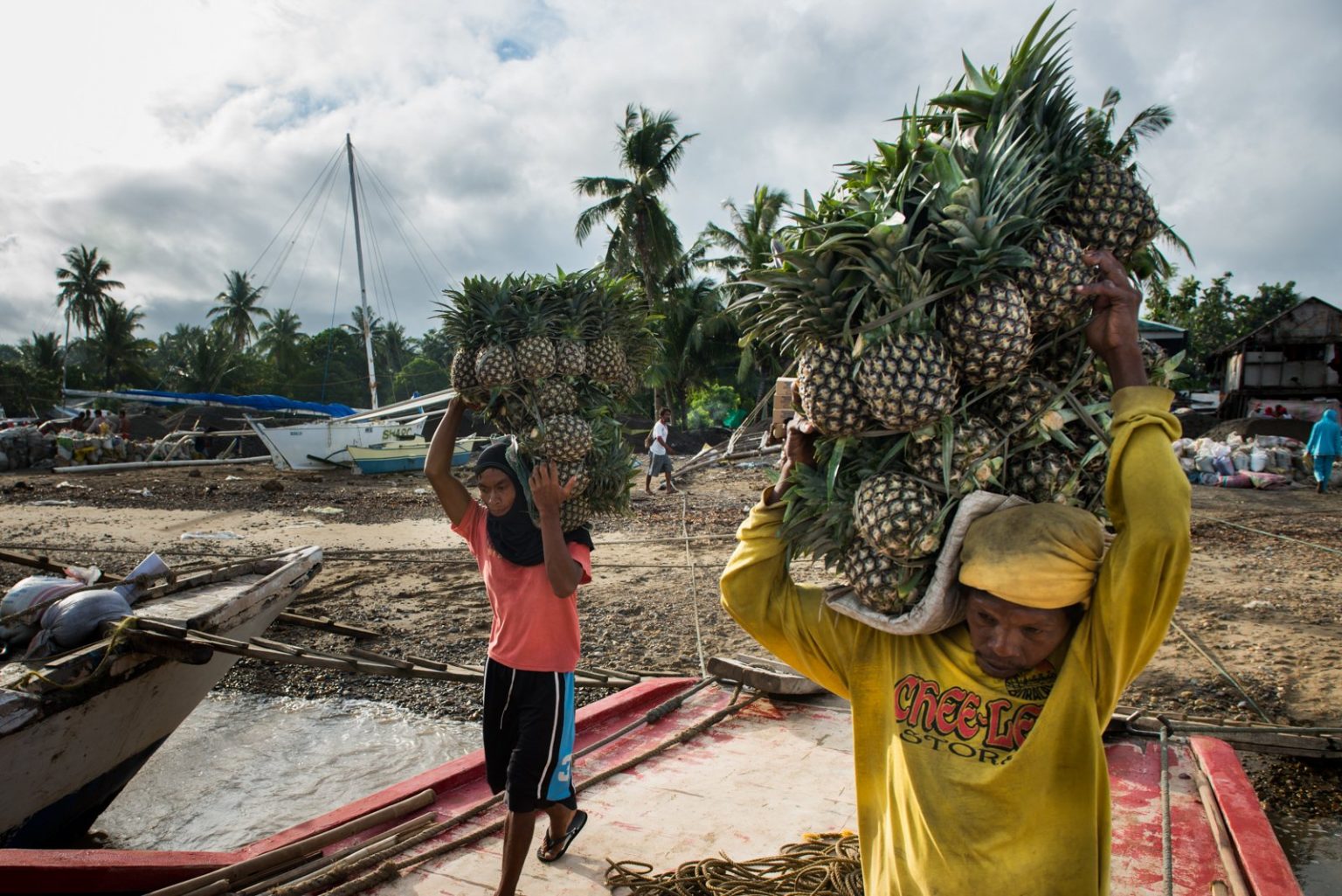 The Ati & Tumandok People of Panay Island | Photographer Jacob Maentz